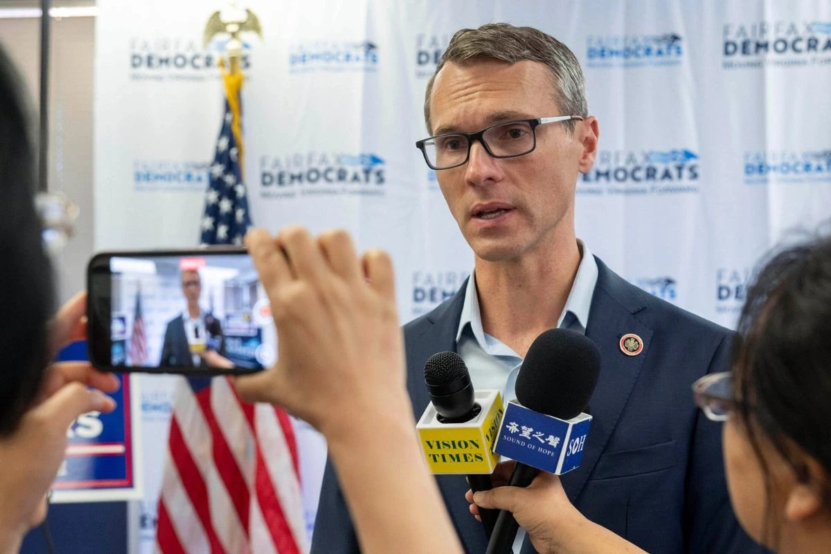 After Winning Election to Congress, Walkinshaw Resigns from Fairfax ...